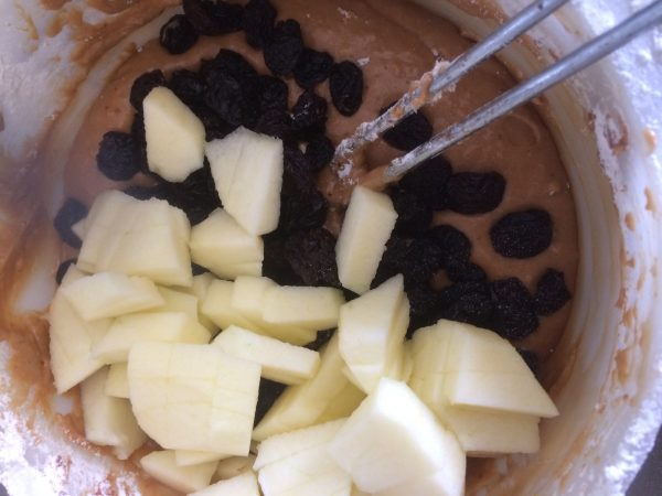 Appelstroopcake recept | Bountiful | The natural way